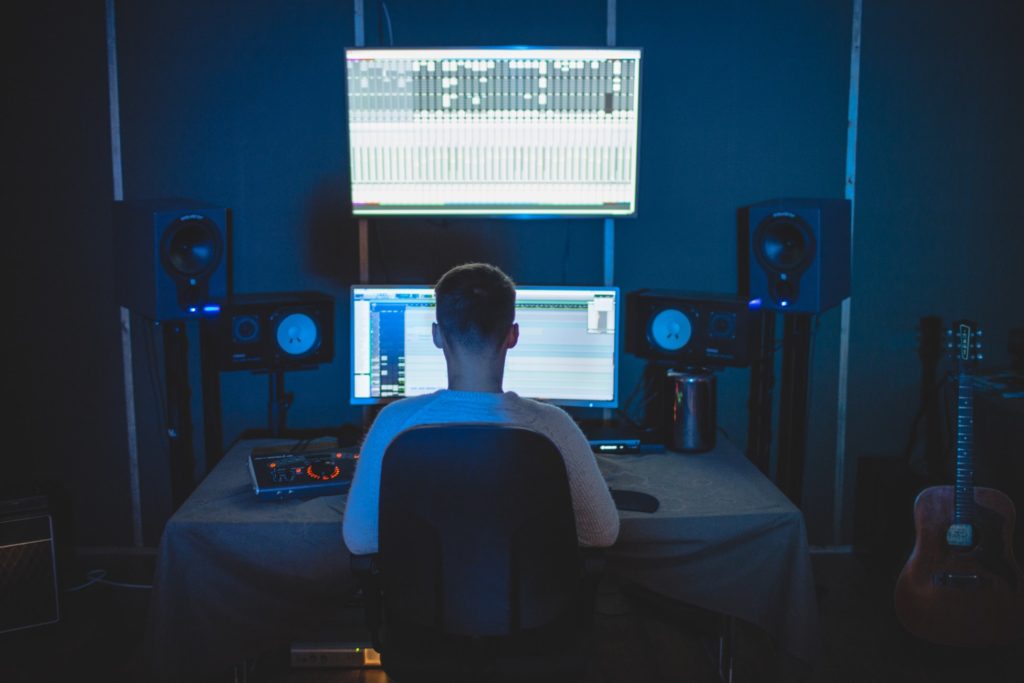 What you should know about hiring a freelance Sound Engineer ...